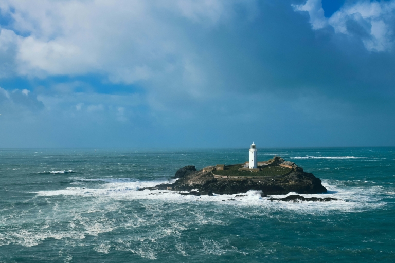 Top Tips to Get the Best Out of Storm Watching in Cornwall